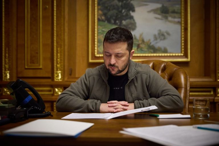 Ζελένσκι: Πάνω από 400 ρωσικά εγκλήματα πολέμου εντοπίστηκαν στη ...