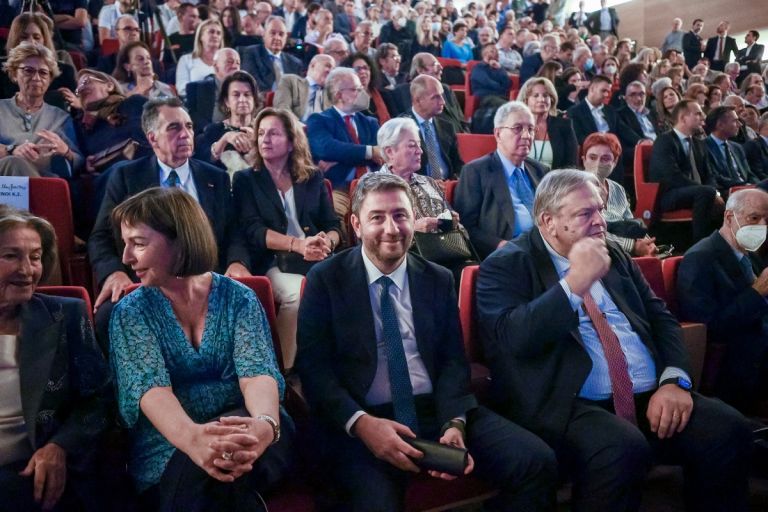 Το ΠΑΣΟΚ, ο Κασσελάκης και η διεκδίκηση του προοδευτικού κέντρου ...