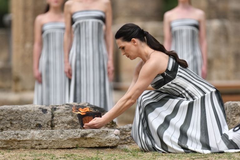 Ολυμπιακή Φλόγα: Πηγή έμπνευσης για εκεχειρία | Ειδησεις | Pagenews.gr
