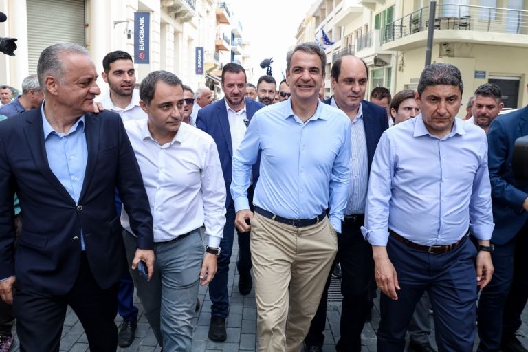 Ημέρα ανάπαυσης και περισυλλογής για τους πολιτικούς αρχηγούς ...