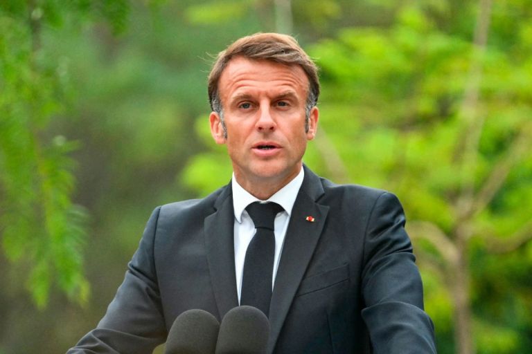 Μακρόν: Αποφασισμένος για συνεργασίες με Μερτς για να προωθήσει "μεγάλα ...