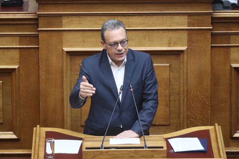 ΣΥΡΙΖΑ: Παιχνίδι με τις λέξεις για τα συλλαλητήρια | Ειδησεις | Pagenews.gr