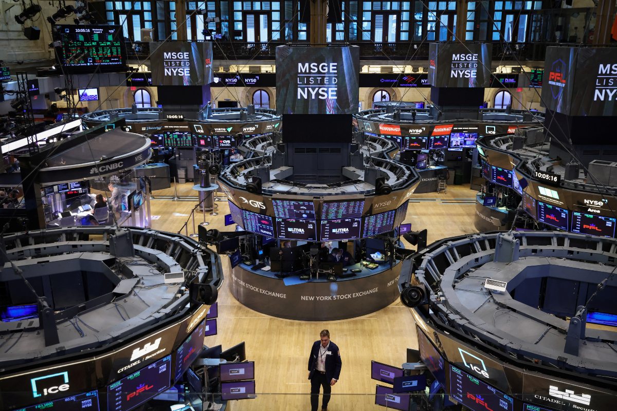 Wall Street: Επενδυτική φρενίτιδα $100 δισ. για την τεχνητή νοημοσύνη ...